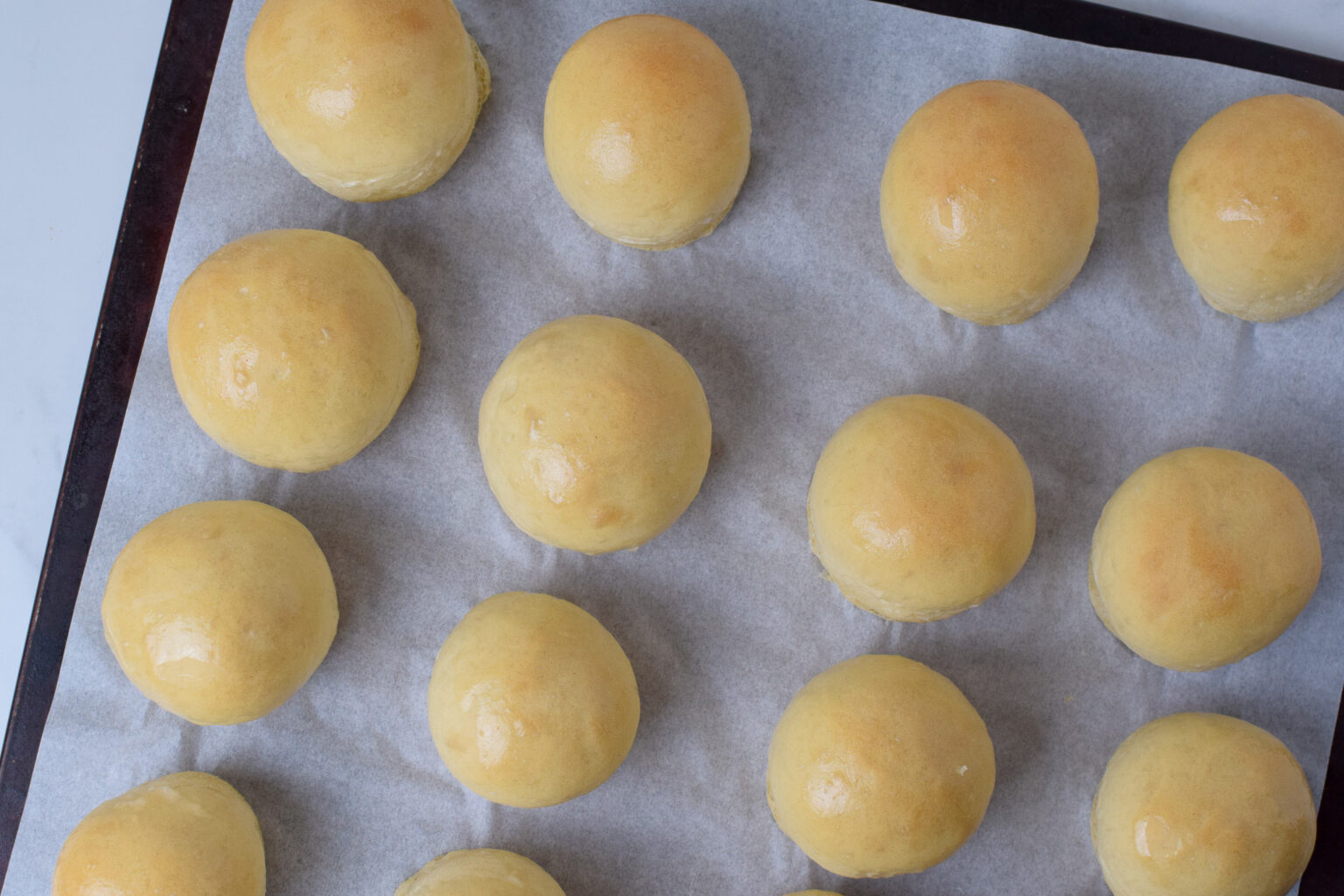 Mini Burger Buns Recipe - Three Girls In The Garden
